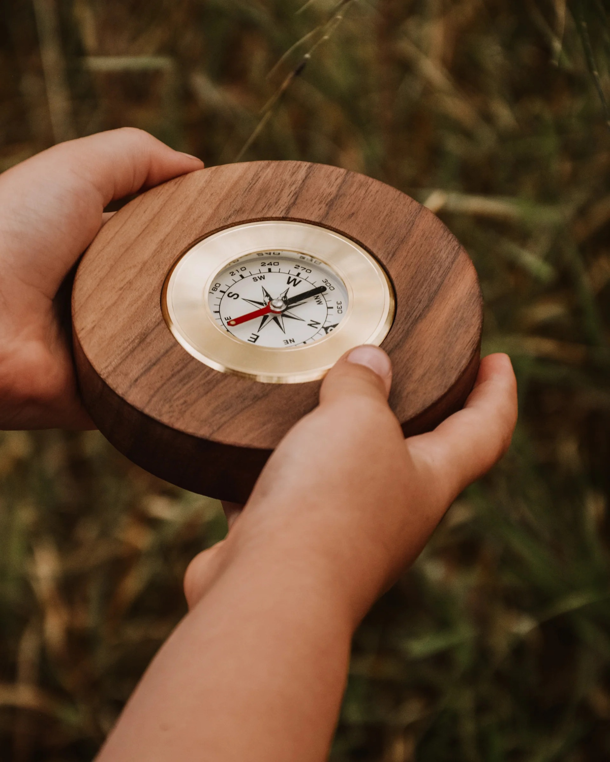 OUR EARTH LIFE Wooden Compass 🧭 – Polly & Co